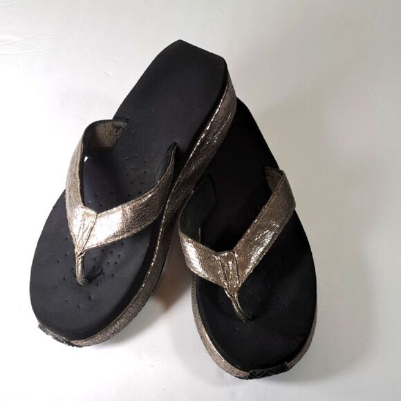 Volatile | Shoes | Volatile Womensblack Silver Metallic Wedge Platform ...